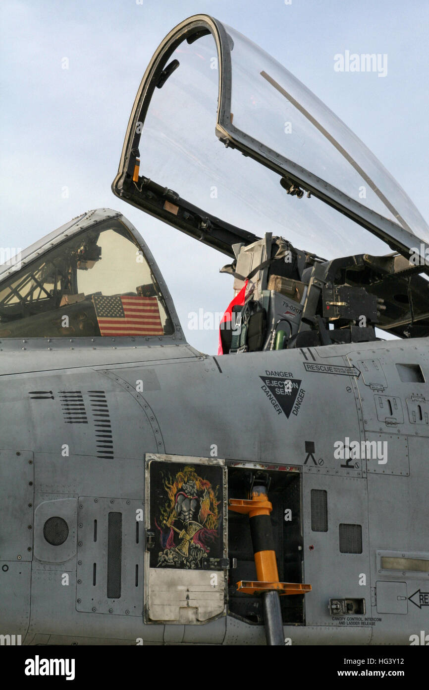 US Air Force A-10 Thunderbolt tank killer plane cockpit Stock Photo - Alamy