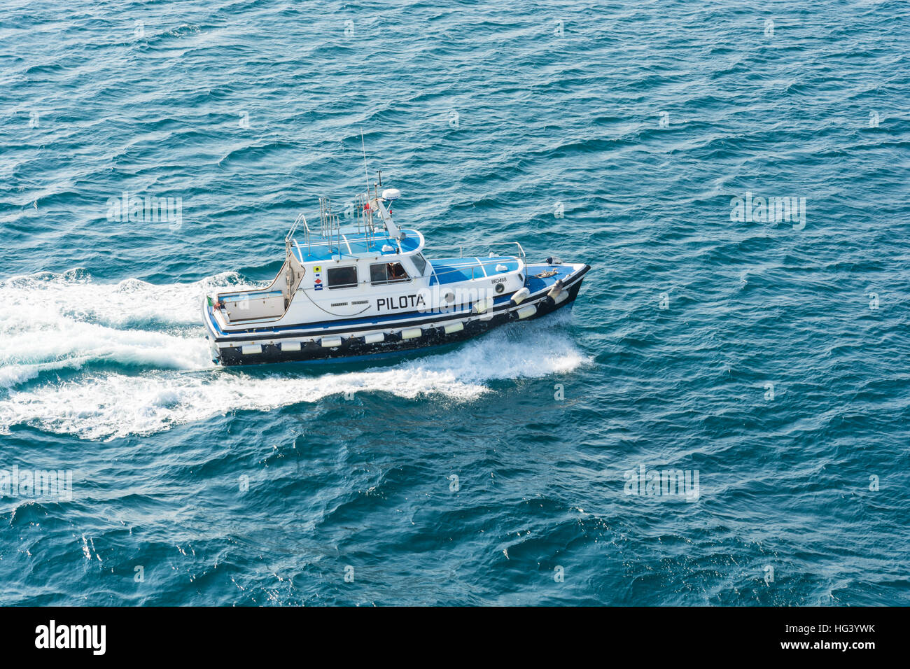 Inbound dock hi-res stock photography and images - Alamy