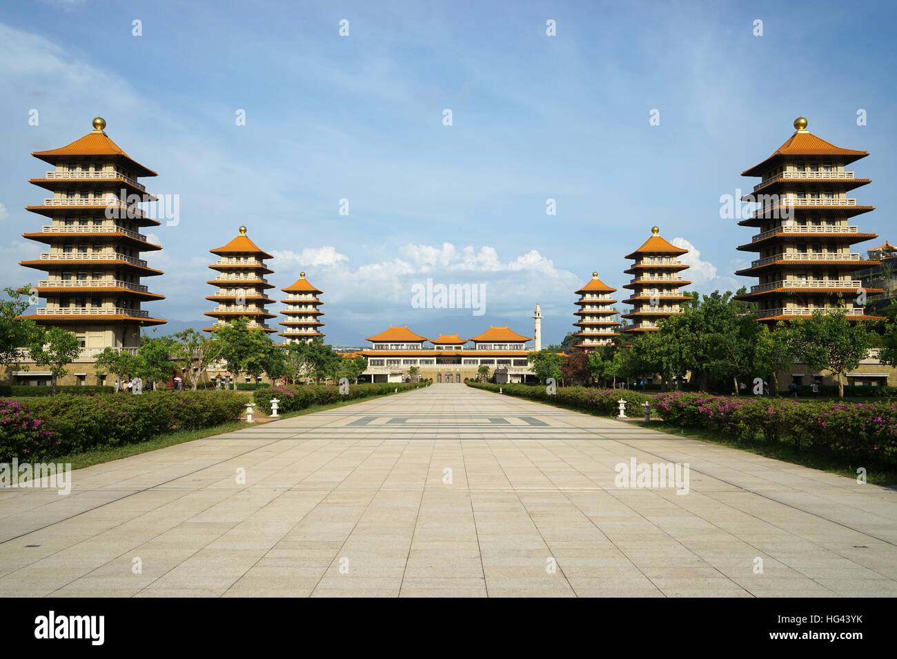 Taiwan: Taiwan's largest buddist monastery Fo-Guang-Shan, located in ...