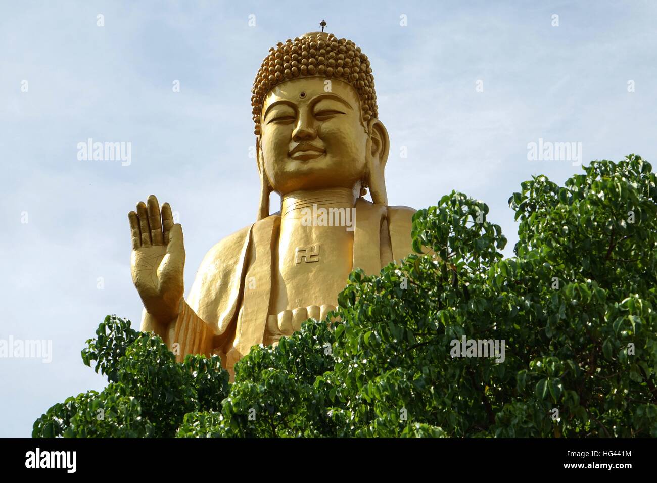 Taiwan: Amitabha Buddha atTaiwan's largest buddist monastery Fo-Guang ...