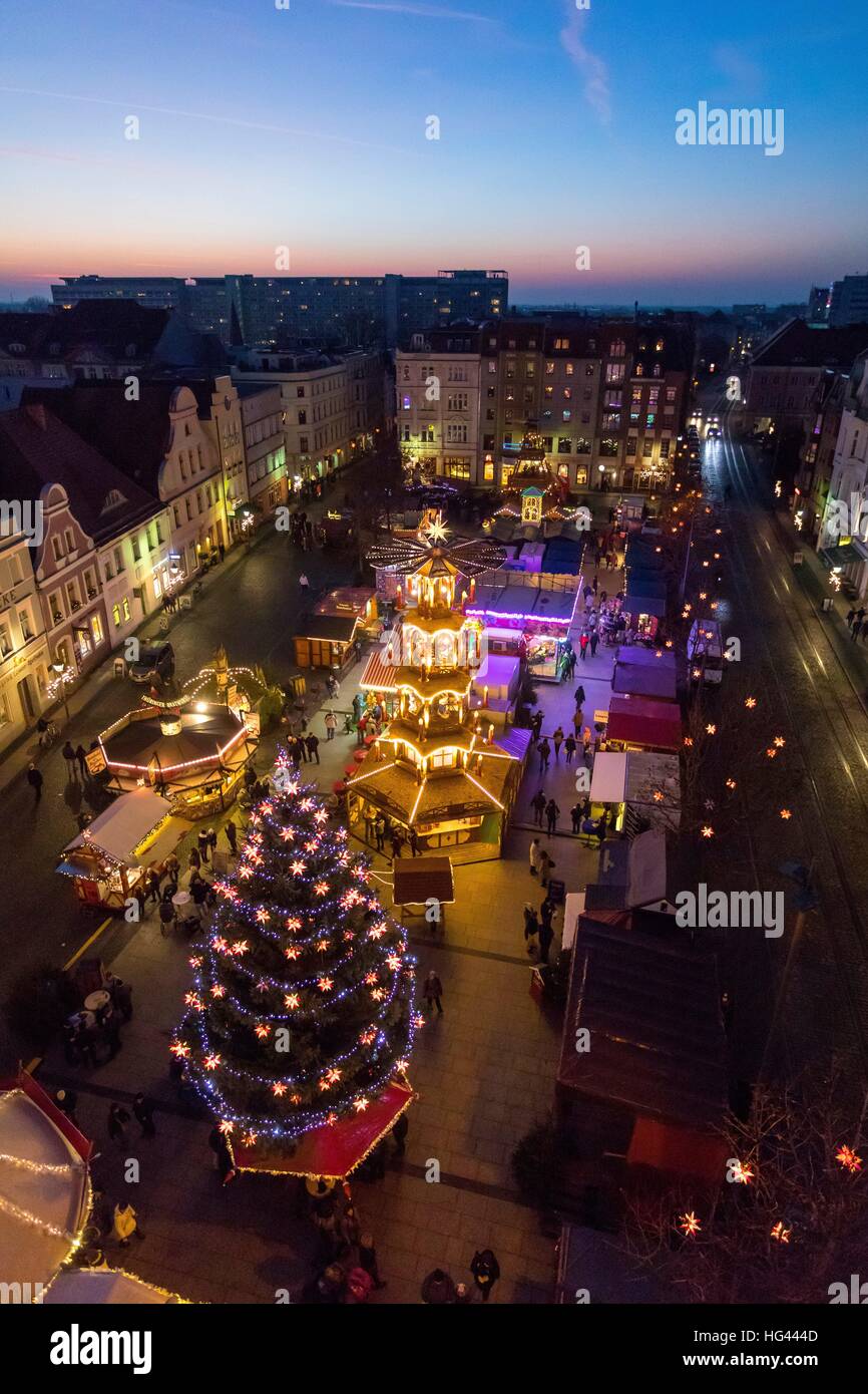 Cottbus christmas market, 21 Dec 2016 | usage worldwide Stock Photo - Alamy