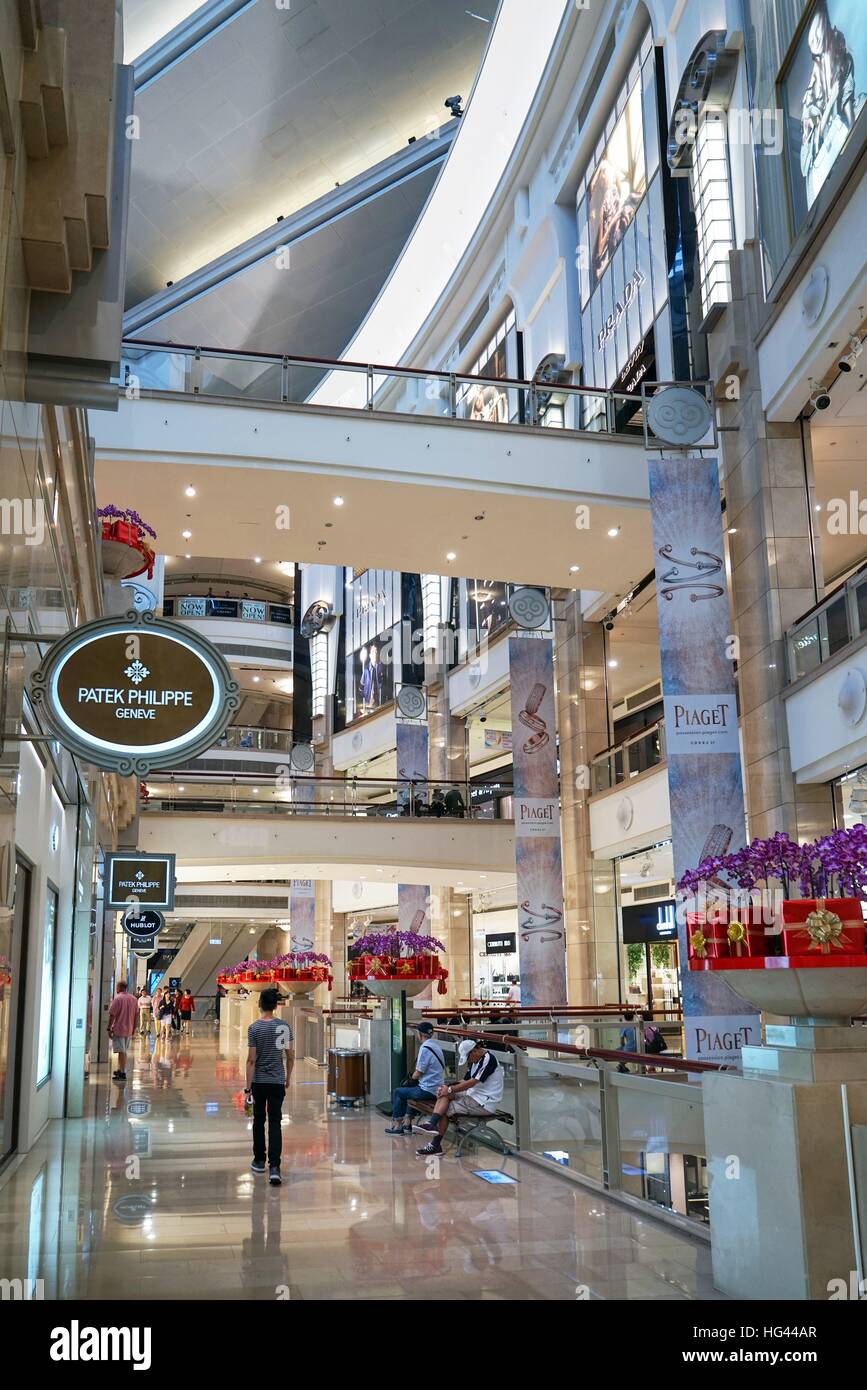 Taiwan: Taiwan's biggest shopping center 'Taipei 101 Mall' inside the ...