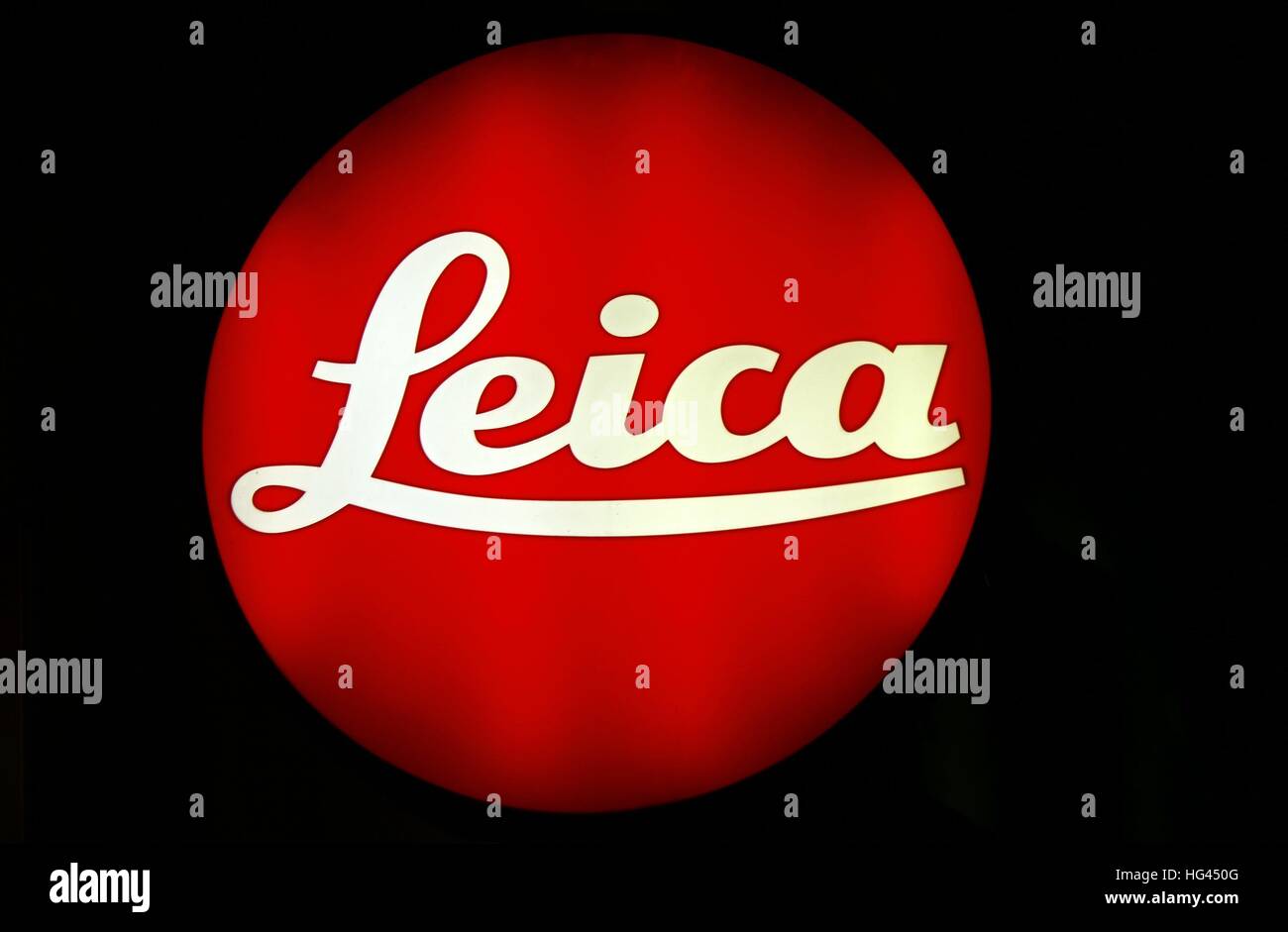 Logo usage hi-res stock photography and images - Alamy