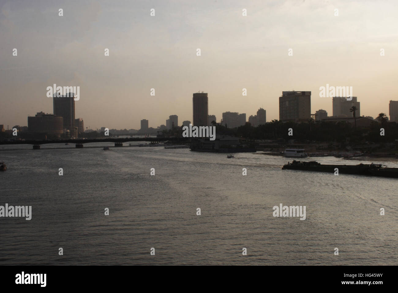 Nile bridges hi-res stock photography and images - Alamy