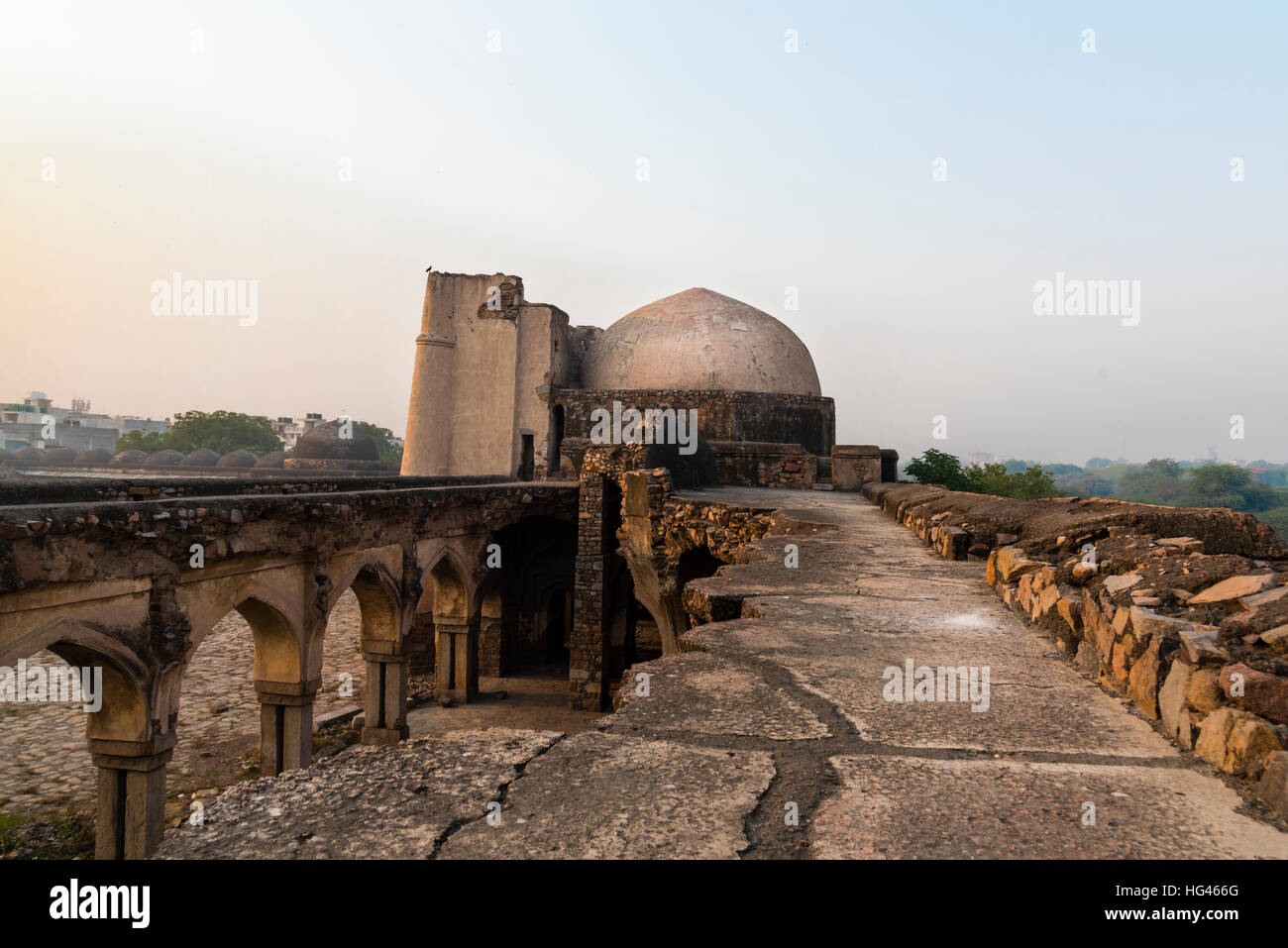 Begumpur Mosque in Jahanpanah Stock Photo - Alamy