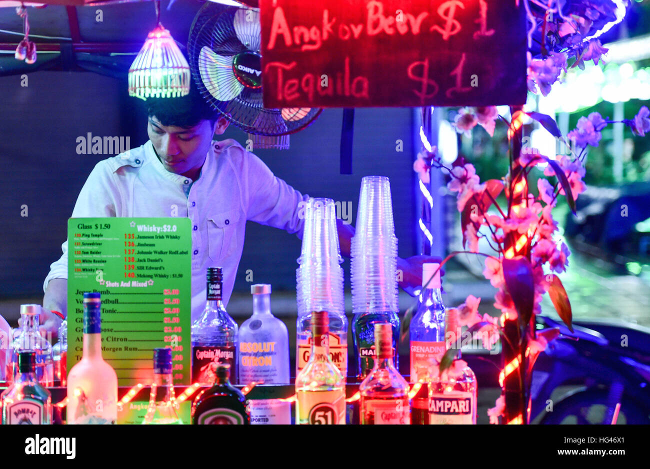 The stunning decor of the restaurants, bars and nightclubs in Pub ...