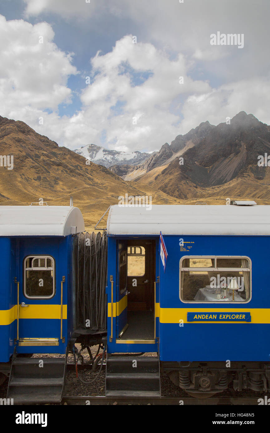 The Andean Explorer makes a stop at La Raya Stock Photo - Alamy