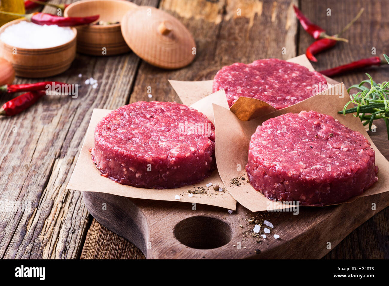 Round patties hi-res stock photography and images - Alamy