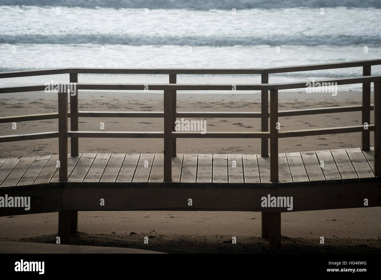 wooden walkway along the beach Stock Photo - Alamy