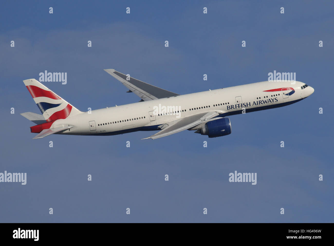 British airways boeing 777 take off hi-res stock photography and images ...