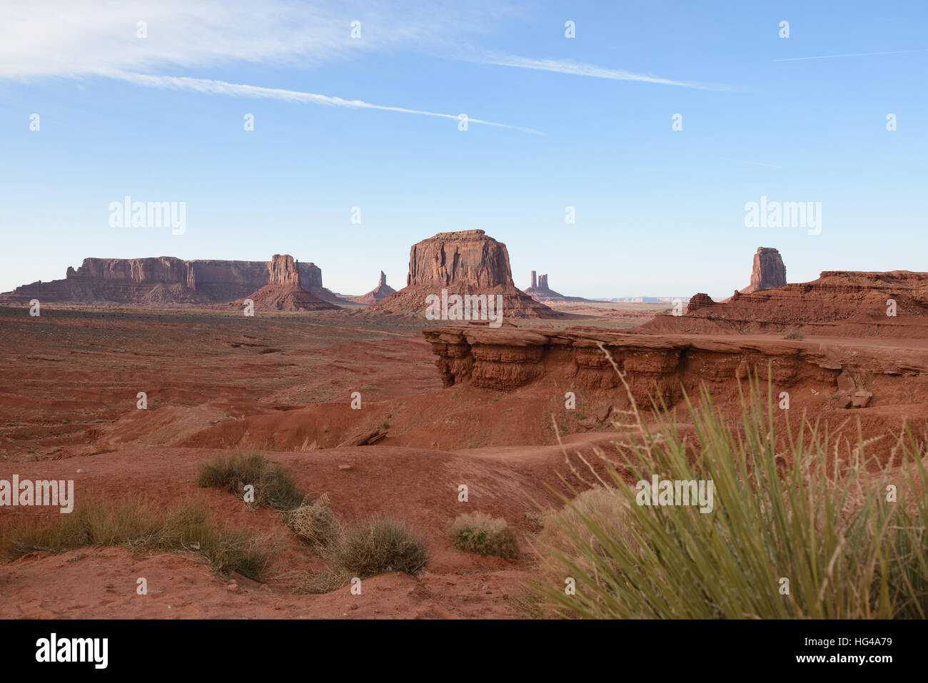 The mittens, Mesa, red rock at Monument Valley, Navajo Tribal Park ...