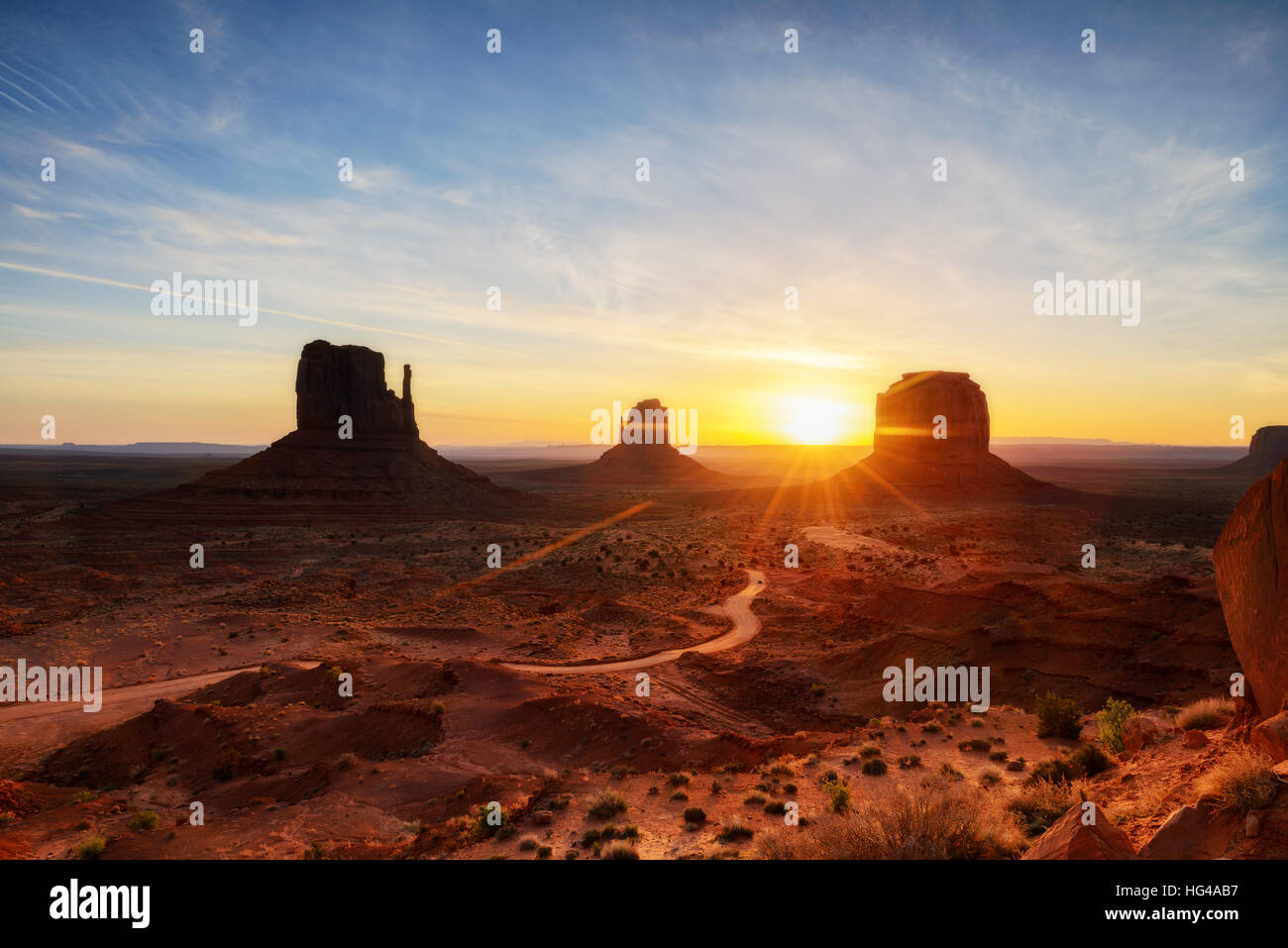 The mittens, Mesa, red rock at Monument Valley, Navajo Tribal Park ...