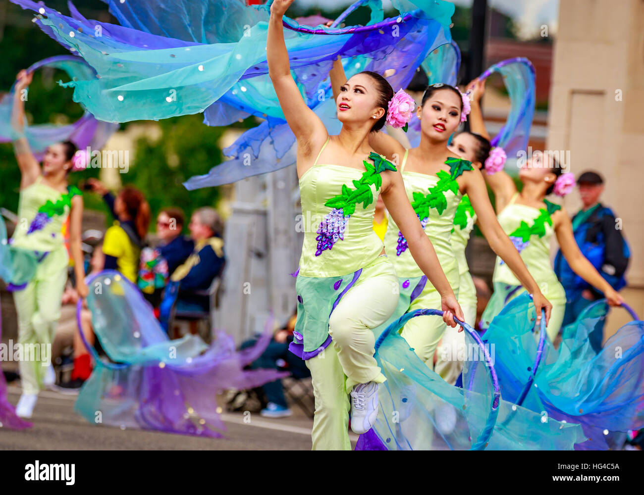Shu Te High School Marching Band High Resolution Stock Photography and ...