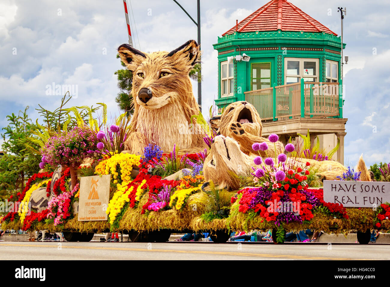 Rose parade float hi-res stock photography and images - Alamy