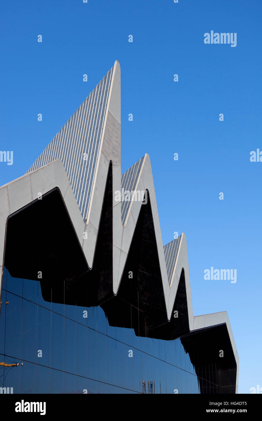 Riverside museum glasgow outside hi-res stock photography and images ...