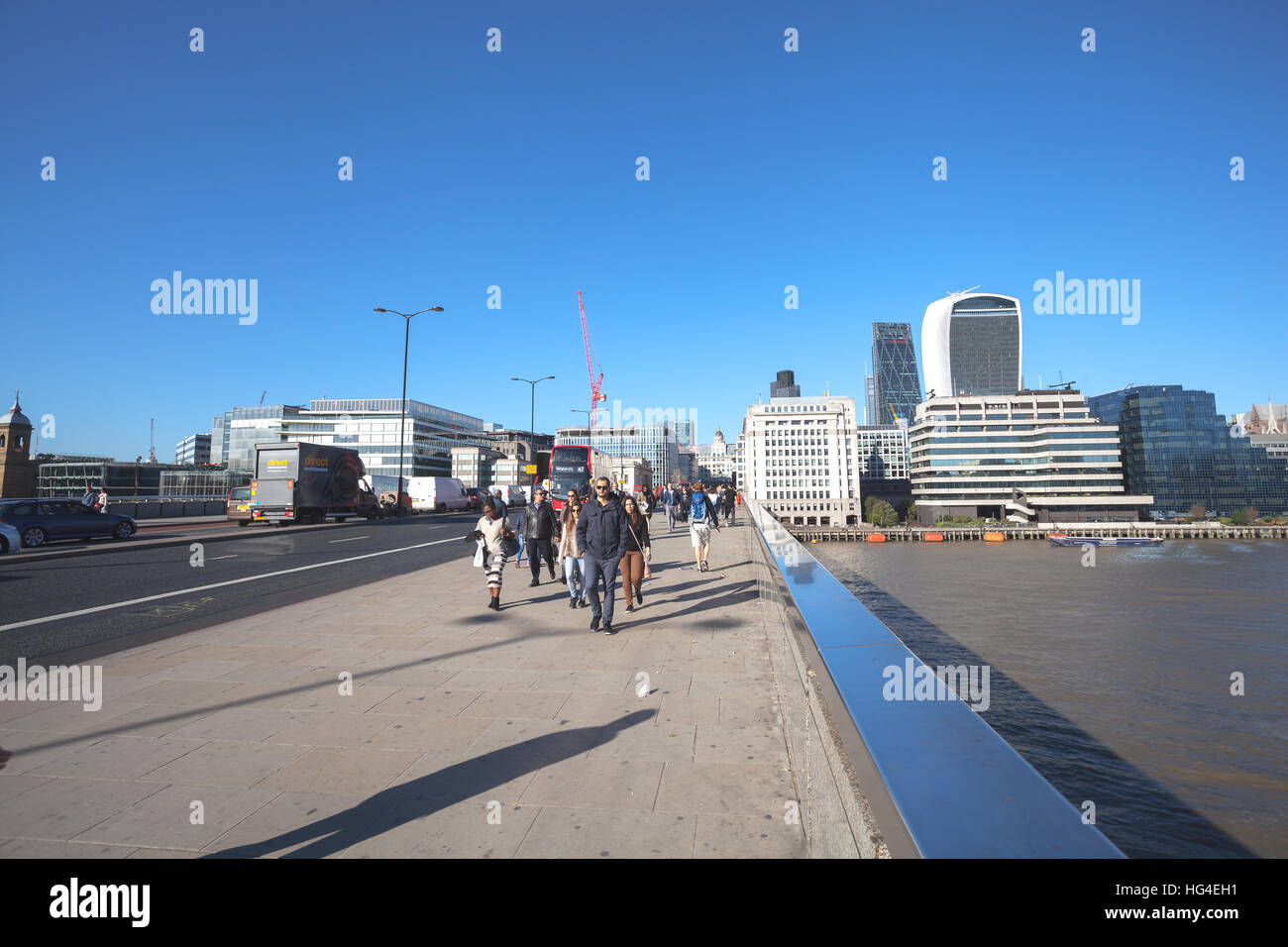 People walking on London Bridge Stock Photo - Alamy