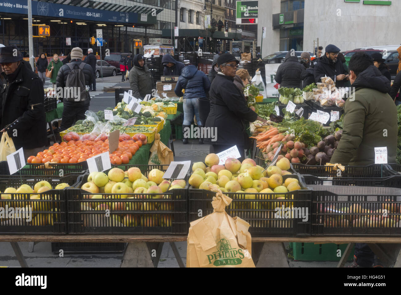 Farmers Market at Brooklyn Borough Hall in downtown Brooklyn, NY Stock ...