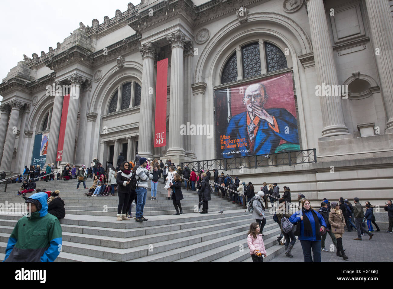 The met steps hi-res stock photography and images - Alamy