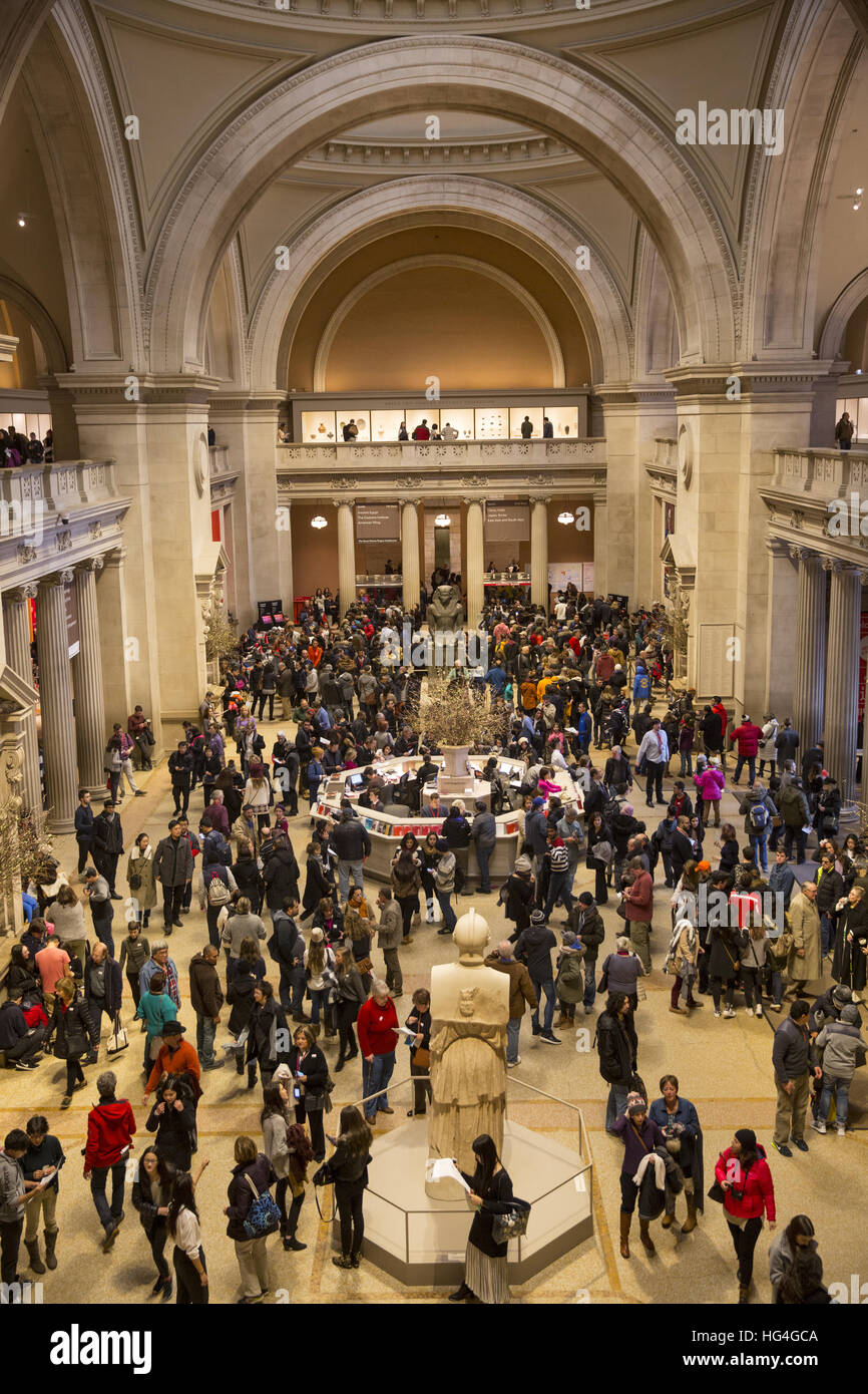 Crowded Grand Entry Hall at the Metropolitan Museum of Art in New York ...