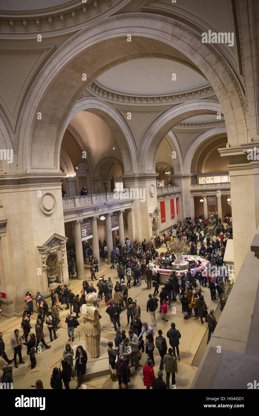 Crowded Grand Entry Hall at the Metropolitan Museum of Art in New York ...