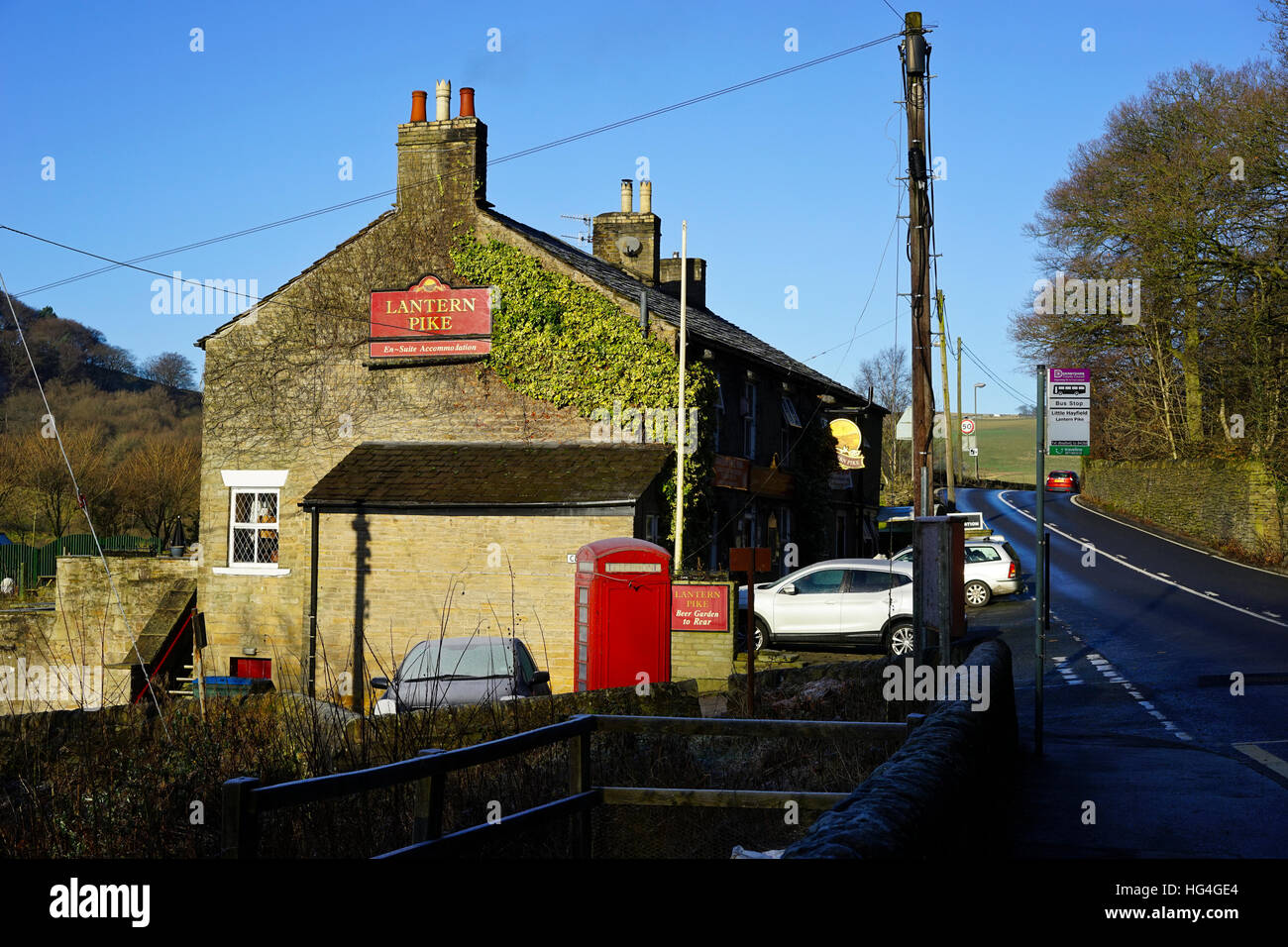 Lantern Pike public house at Little Hayfield, England, UK Stock Photo ...