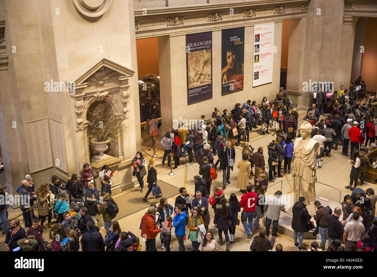 Crowded Grand Entry Hall at the Metropolitan Museum of Art in New York ...