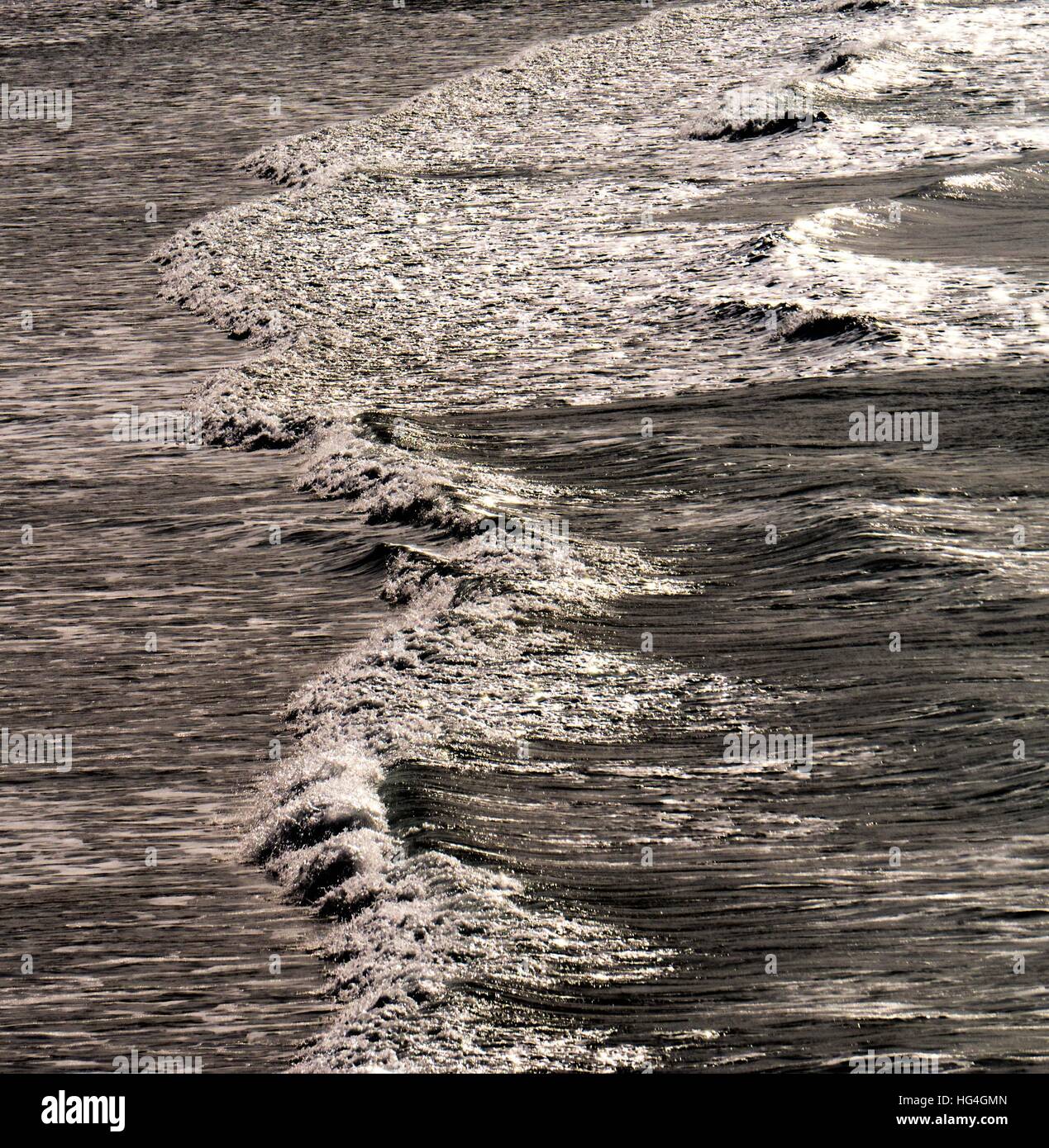 White caps waves hi-res stock photography and images - Alamy