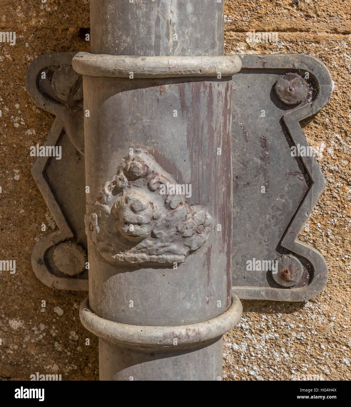 Down pipe downpipe hi-res stock photography and images - Alamy