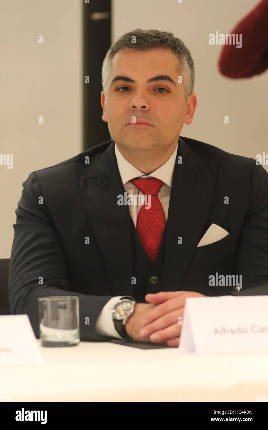 Alfredo carbone hi-res stock photography and images - Alamy