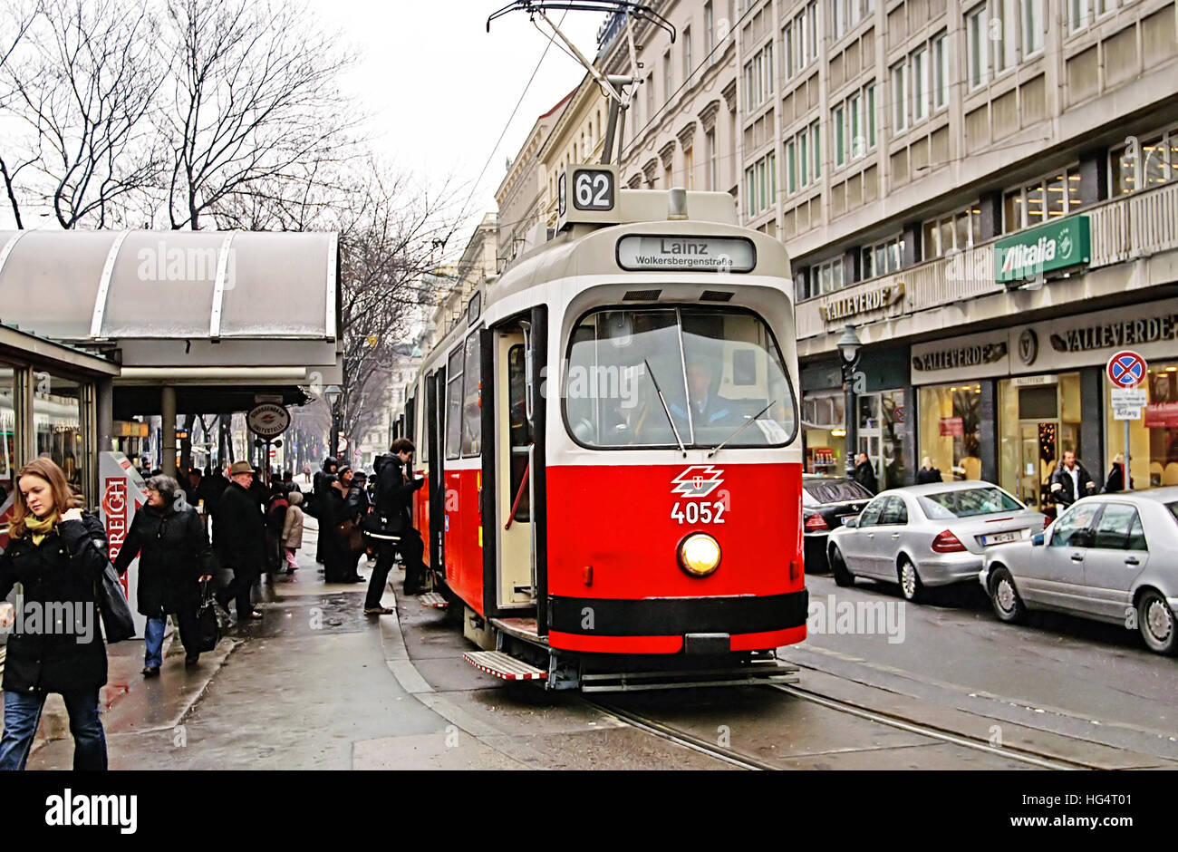 VIENNA, AUSTRIA - JANUARY 2,2008: Public transportation with tram at ...