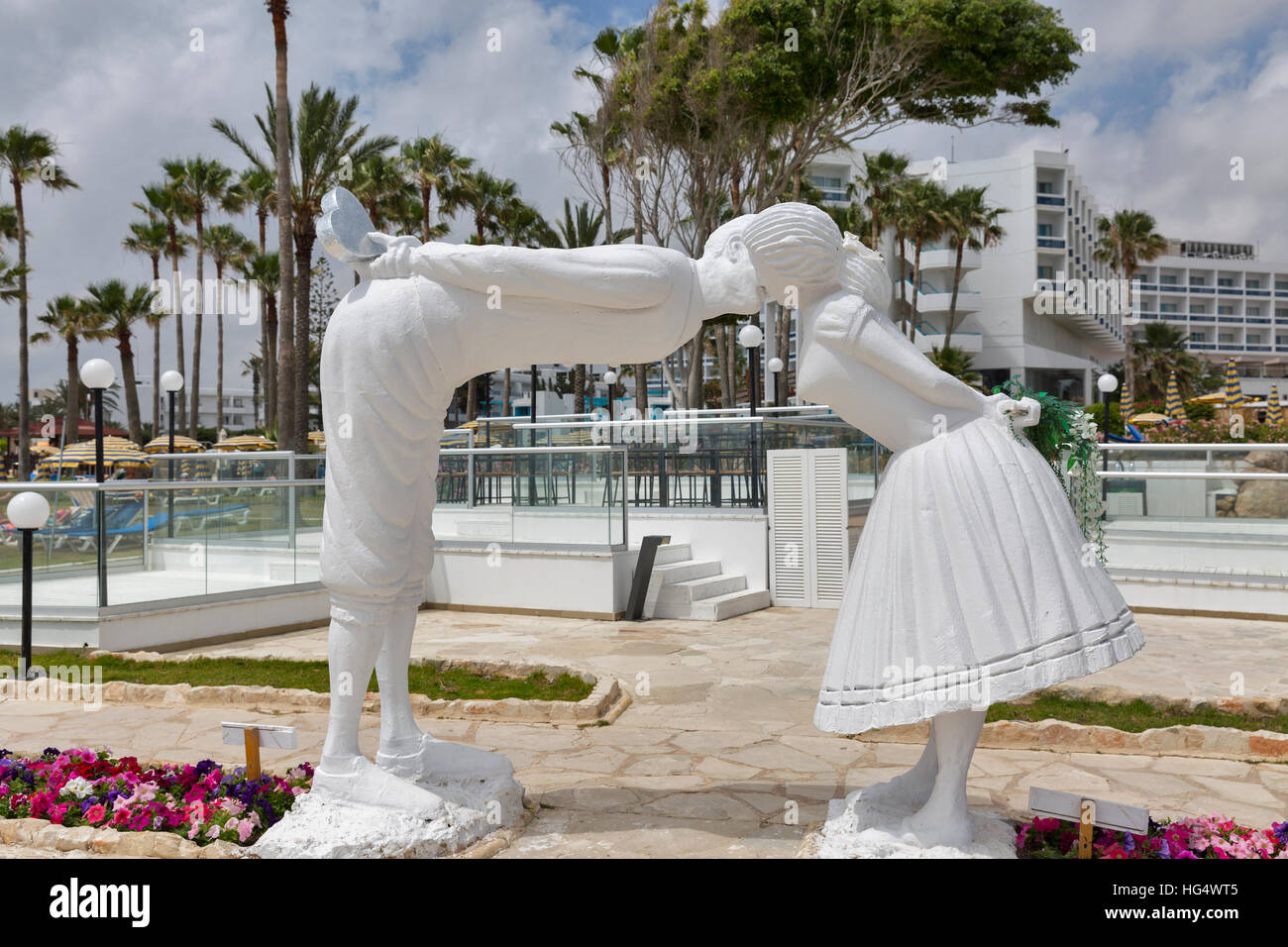 Paphos Beach Statue High Resolution Stock Photography and Images - Alamy