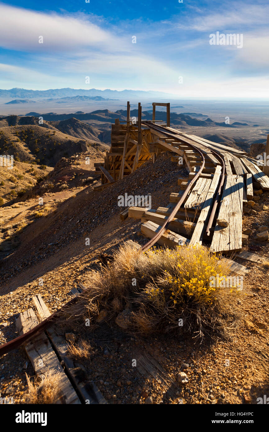 Old gold mining tracks a trestle in the Nevada desert Stock Photo - Alamy