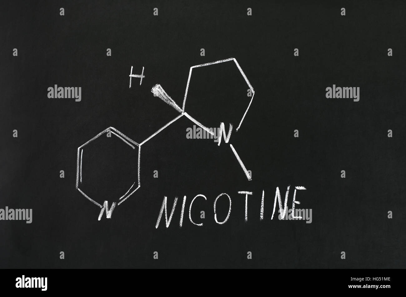Nicotine molecule chemical structure on blackboard Stock Photo - Alamy