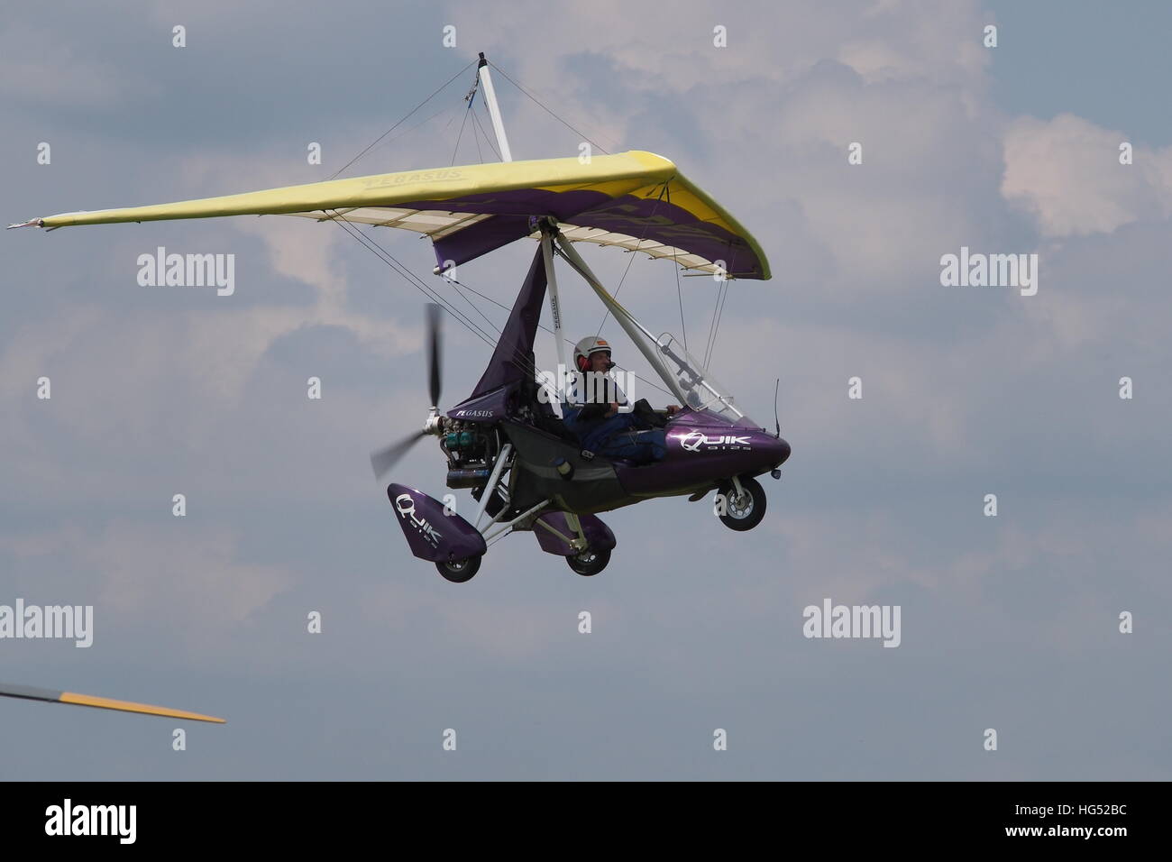 Microlight aircraft hi-res stock photography and images - Alamy