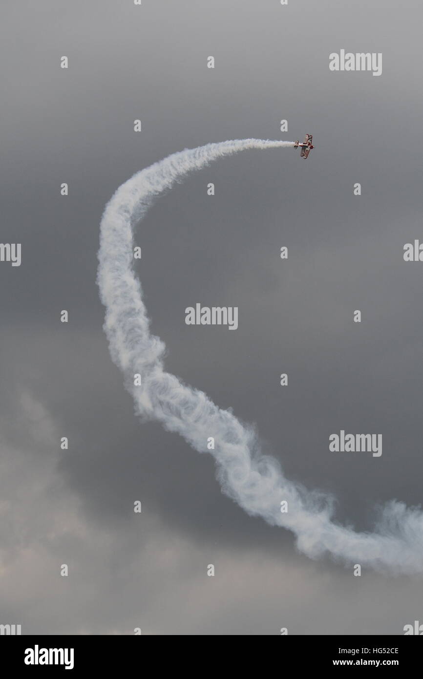 Aerobatic biplane hi-res stock photography and images - Alamy