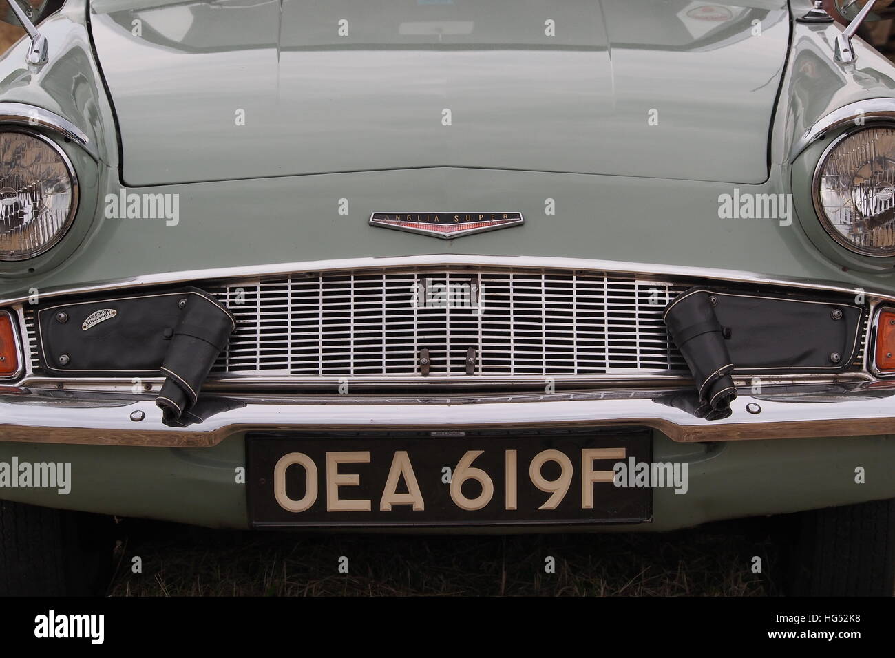 Ford anglia grill hi-res stock photography and images - Alamy