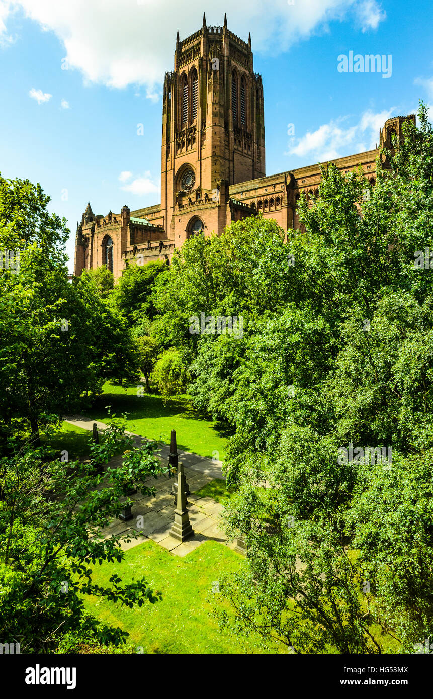 The Anglican Cathedral on St James's Mount Liverpool Stock Photo - Alamy