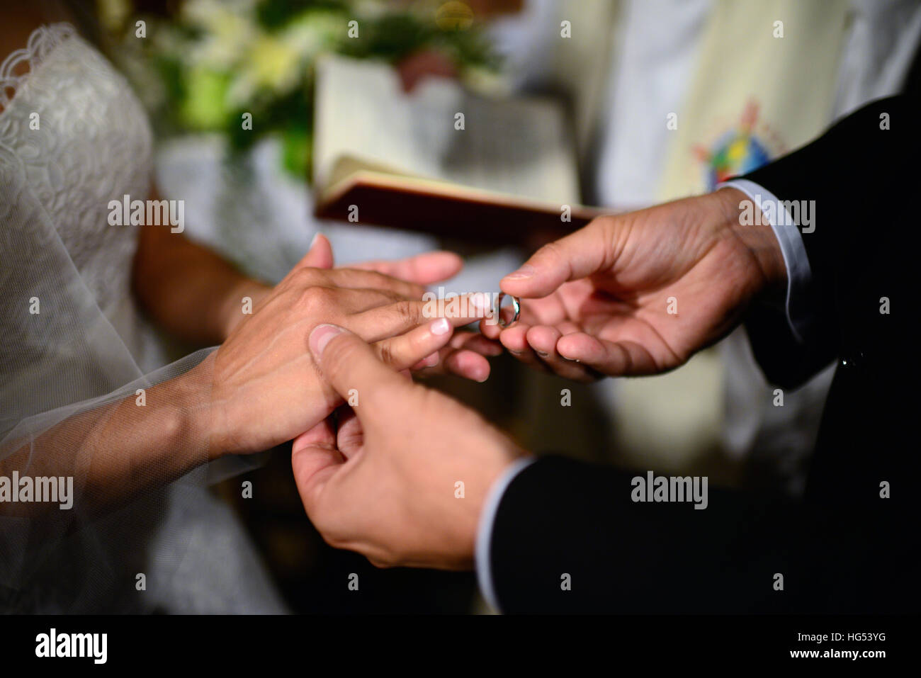 Christian wedding ring hi-res stock photography and images - Alamy
