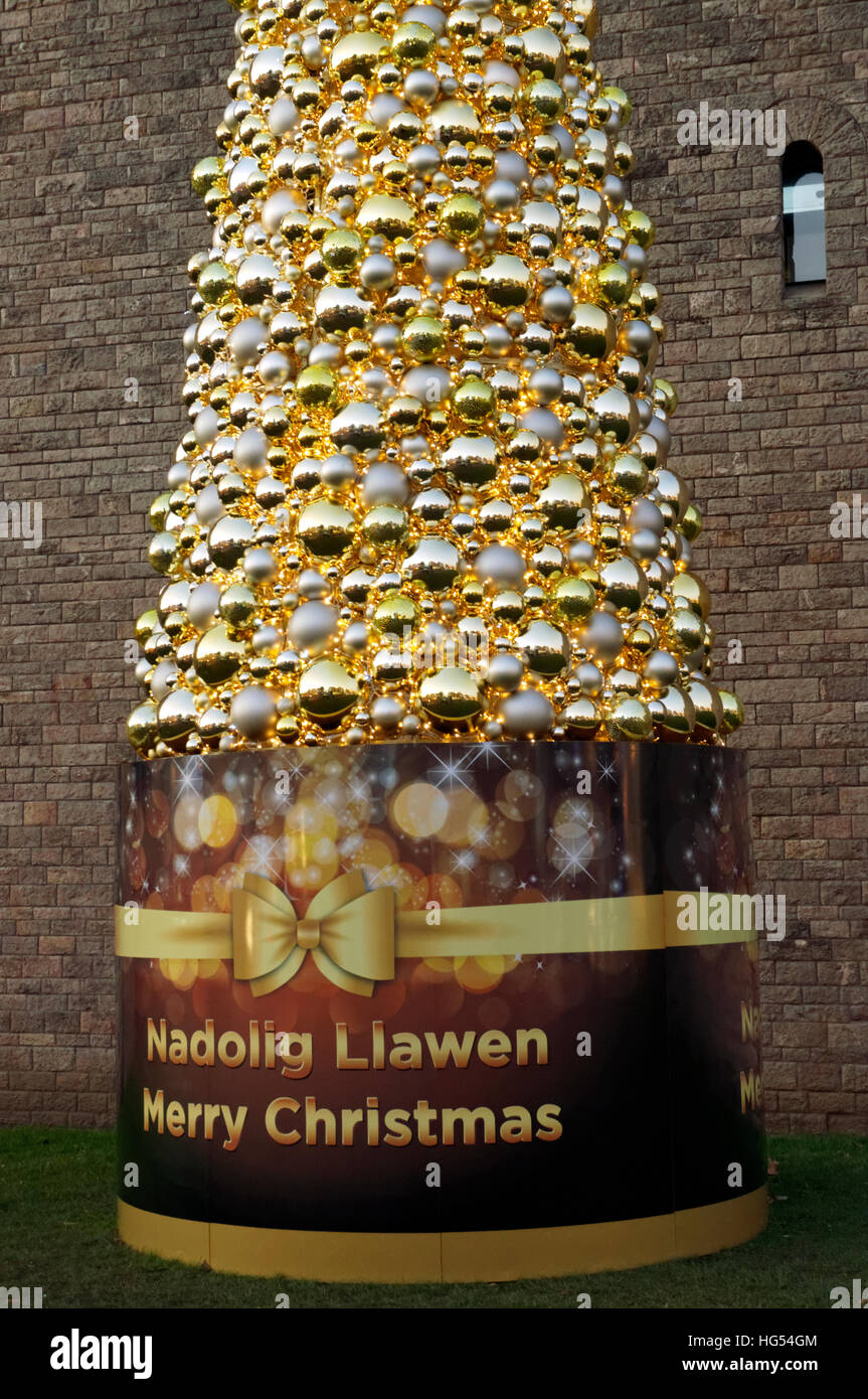 Controversial tree hi-res stock photography and images - Alamy