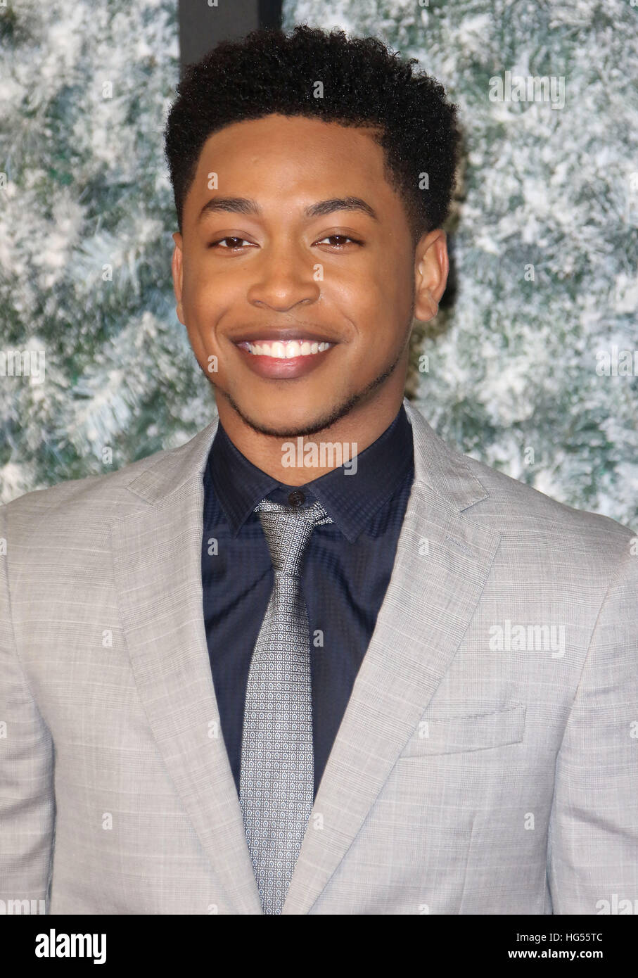 Jacob latimore hi-res stock photography and images - Alamy