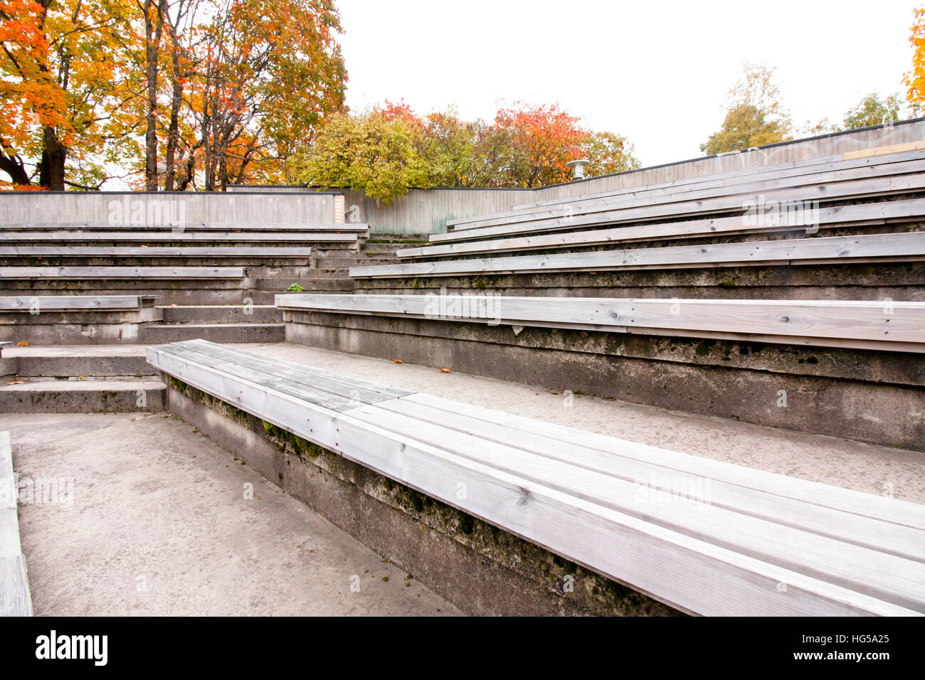 Outdoor wooden amphitheater seating hi-res stock photography and images ...