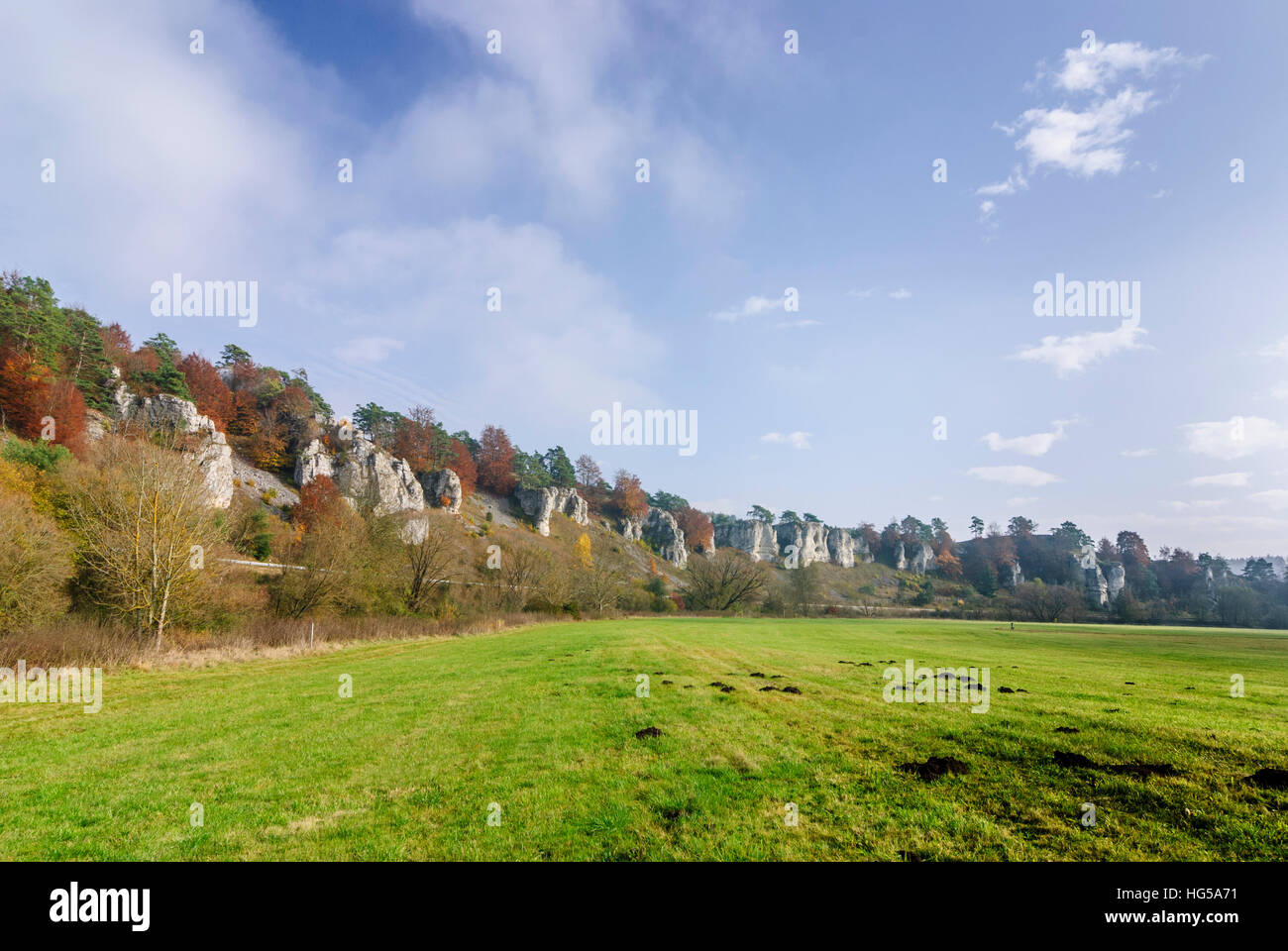 Solnhofen: Rock formation "Twelve Apostles" on river Altmühl ...