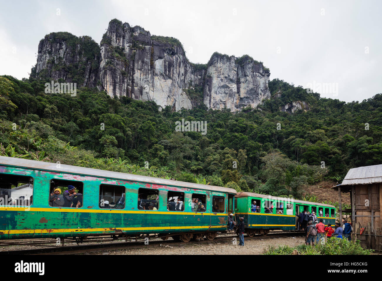 Fianarantsoa to Manakara FCE train, eastern area Stock Photo - Alamy