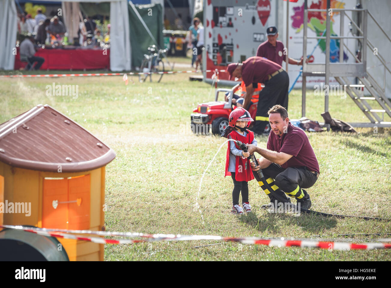 Fireman spray water at fire hi-res stock photography and images - Alamy