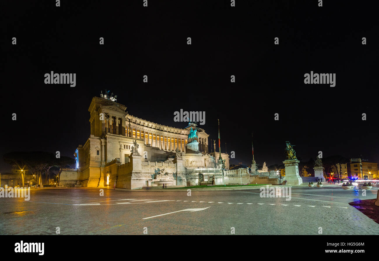 National Monument to Victor Emmanuel II at night in Rome Stock Photo ...