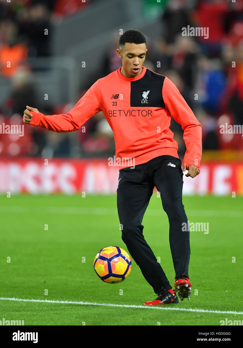 Alexander arnold liverpool hi-res stock photography and images - Alamy