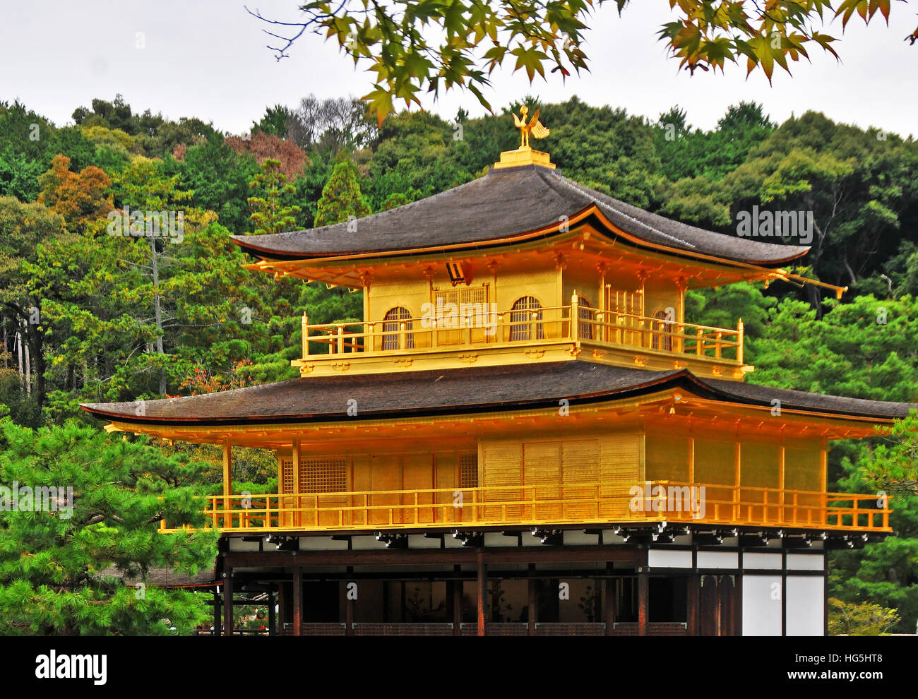 Japanese temple symbol hi-res stock photography and images - Alamy