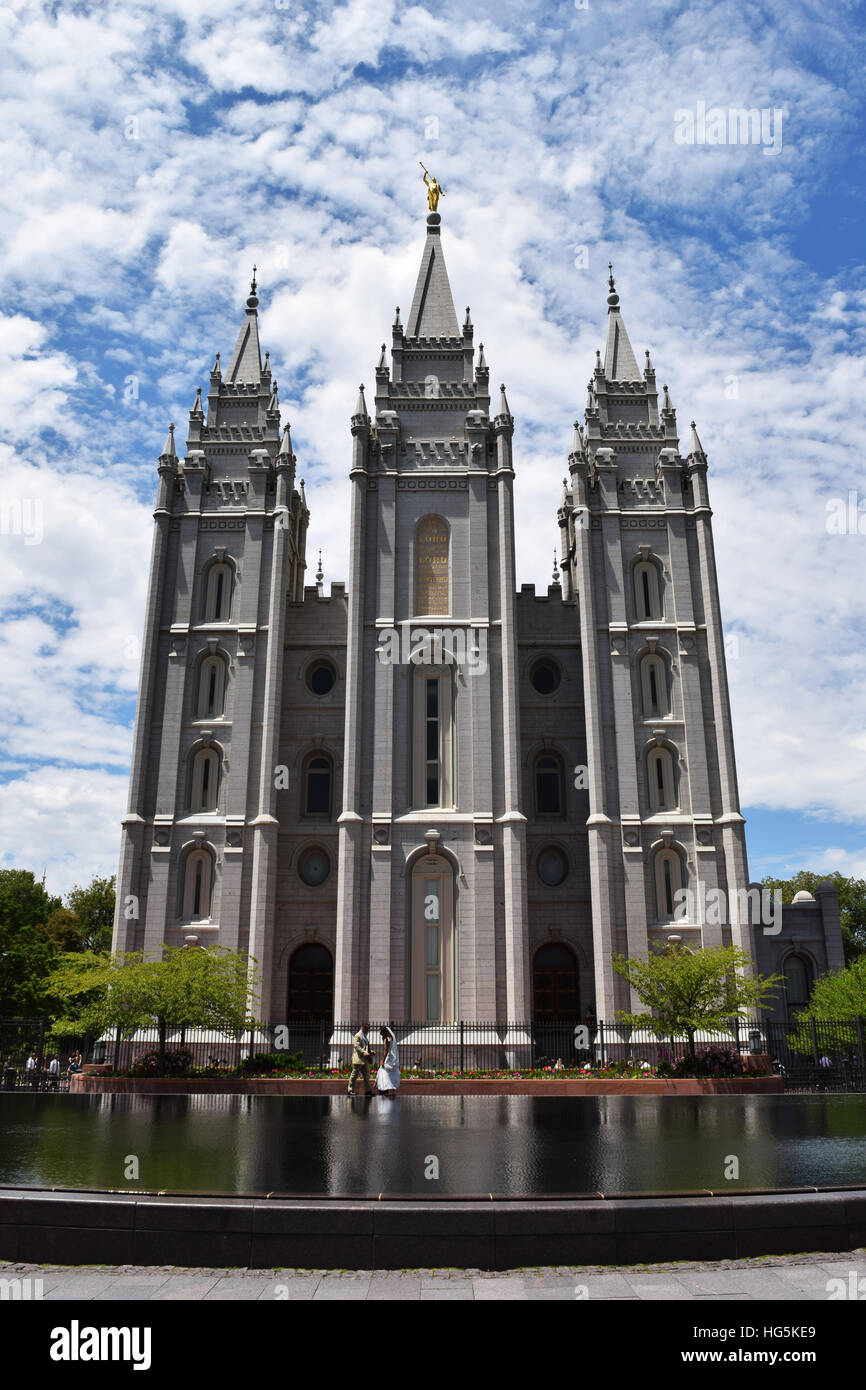 Emblematic temple hi-res stock photography and images - Alamy