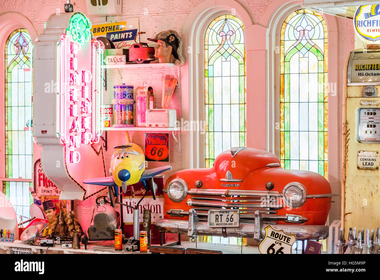 Route 66 Neon Signs High Resolution Stock Photography and Images - Alamy
