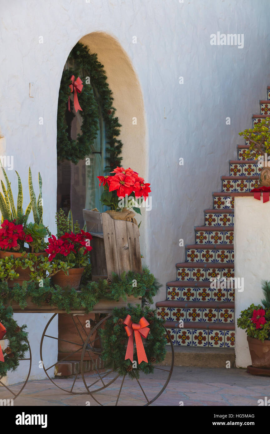 Adobe pots hi-res stock photography and images - Alamy